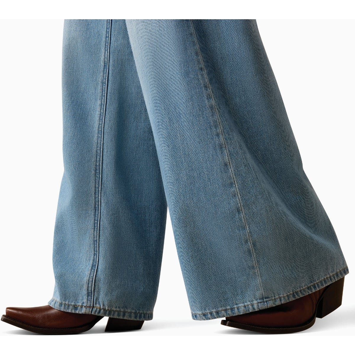 Ariat Women's 29 Regular Ultra High Rise Wide Leg Jean | True Value ...