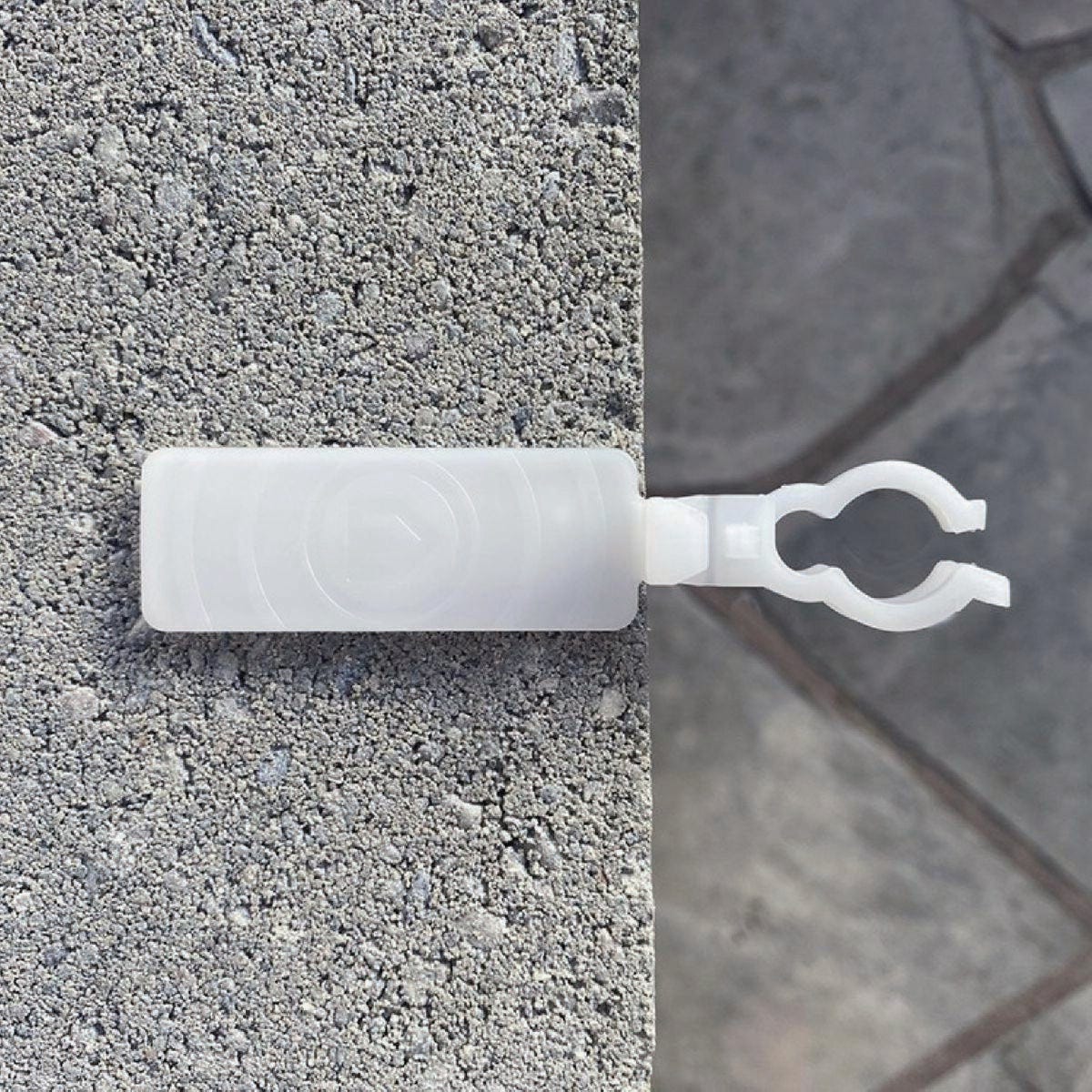 Simple Living Solutions Max PRO Sticky Clip Outdoor Adhesive (15-Pack ...